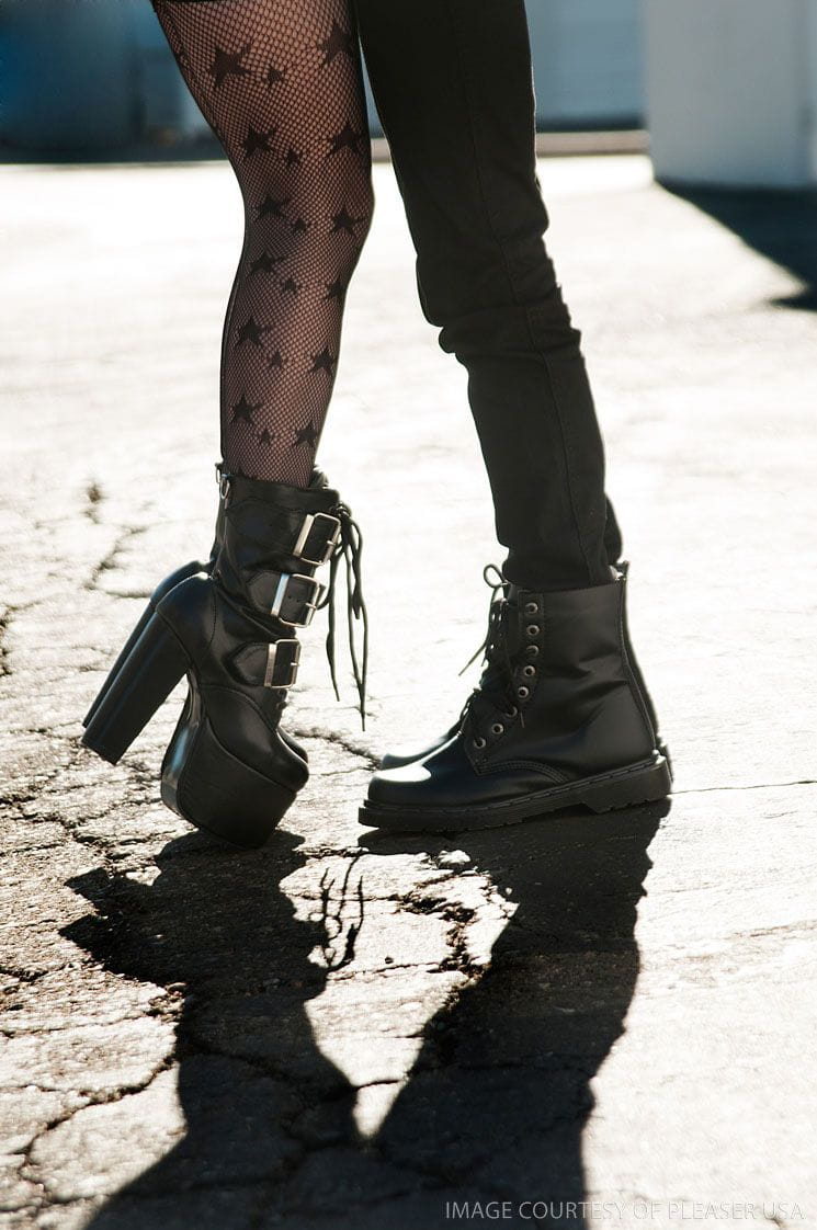 Entdecke außergewöhnliche Schuhe, Boots & Heels | Peachyboots.de